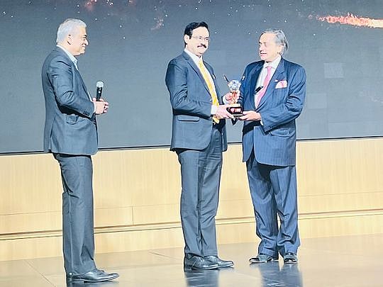 Dr Dhananjay Datar honoured with Icon of Dubai Award by India Today Group