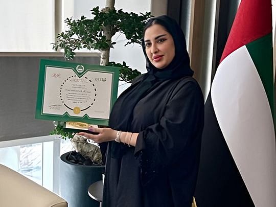 Dubai Police honour Emirati woman who confronted suspects, helped foil ...