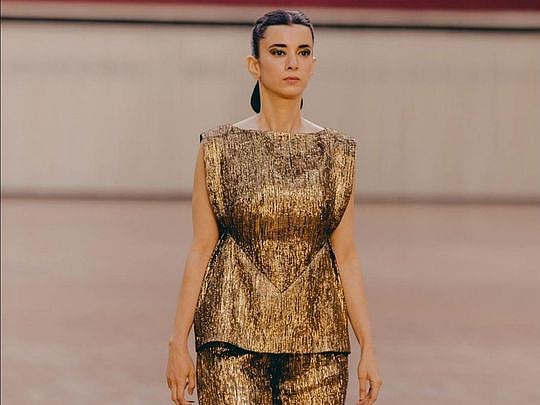 Bollywood star Hrithik Roshan's girlfriend Saba Azad claps back at ...