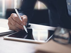 How to sign government documents online through UAE Pass