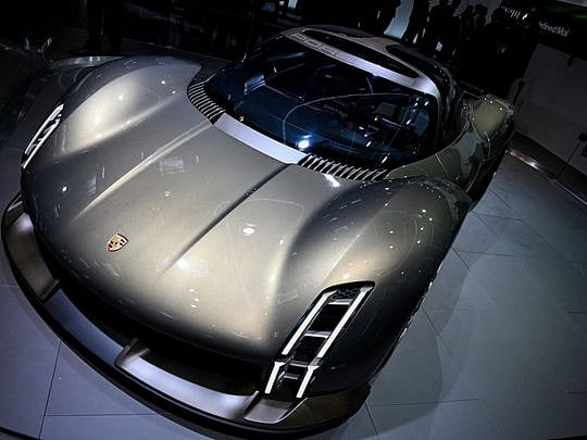 Porsche to integrate Google Maps, Assistance into future cars