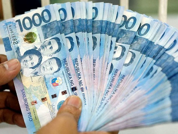 As Philippine holiday spending kicks in peso advances vs. US dollar