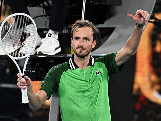 Daniil Medvedev caps off day of great escapes in Australian Open