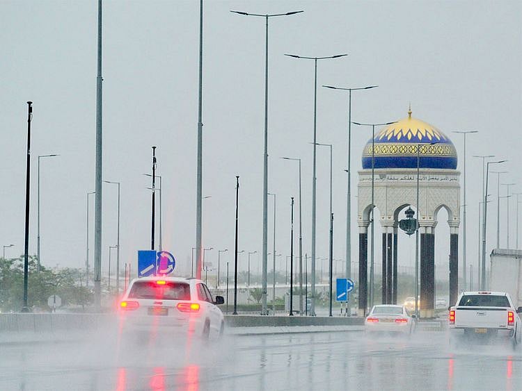 Oman Urges Caution as Heavy Rain Triggers Dangerous Wadi Flows