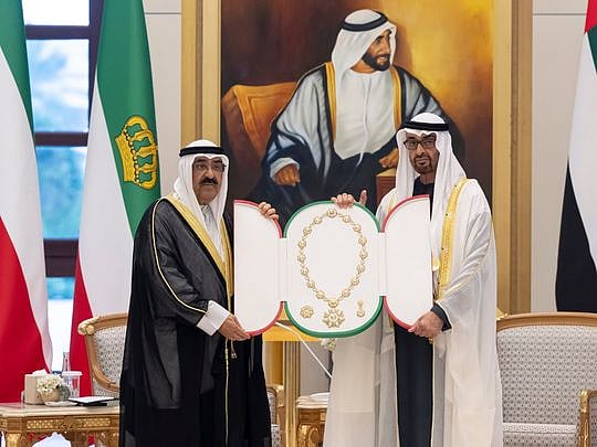 UAE President Sheikh Mohamed presents Order of Zayed to Emir of Kuwait