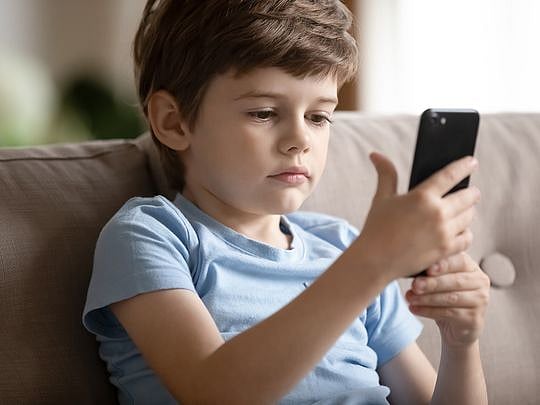 Screen time vs playtime: How smartphones impact your child’s development