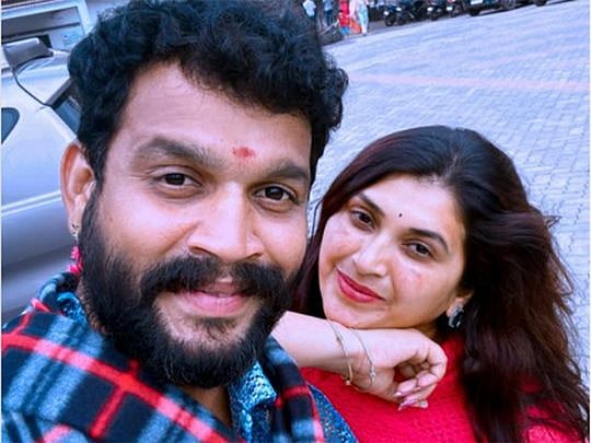 Indian actor Chandrakanth dies by suicide days after co-star Pavithra ...