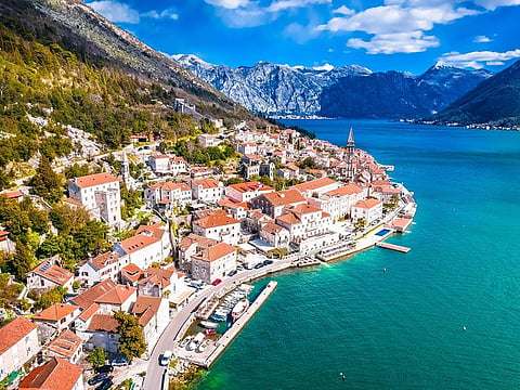 Is Montenegro visa on arrival for UAE residents?