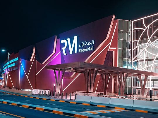 Abu Dhabi’s Reem Mall has Middle East’s biggest snow park – and is in a ...