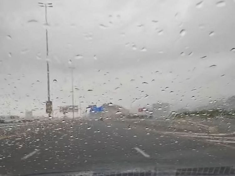Oman experiences low-pressure system with rainfall and temperature drop
