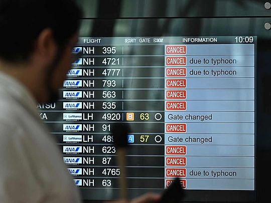 'Very strong' typhoon Ampil buffets Japan's Pacific coast