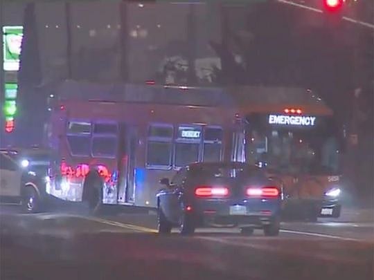 Video: Bus hijacking leaves one dead in Los Angeles