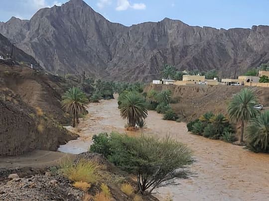 Weather alert: Oman braces for heavy rainfall, flash floods