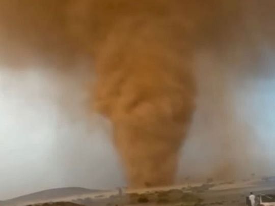 Video: Whirlwind kicks up dust in UAE's Khadirah, thunder, lightning ...