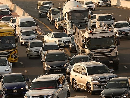 Think before jumping lanes in UAE: Dh400 fine for breaking mandatory ...