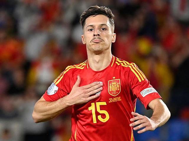 Holders Spain strike late to beat Switzerland in Nations League