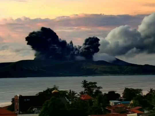 Taal, volcano near Manila, erupts – but no large-scale eruption seen