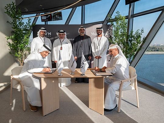 Abu Dhabi's CYVN to buy McLaren's automotive business