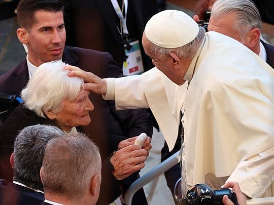 Crowds welcome Francis in first-ever papal visit to Corsica