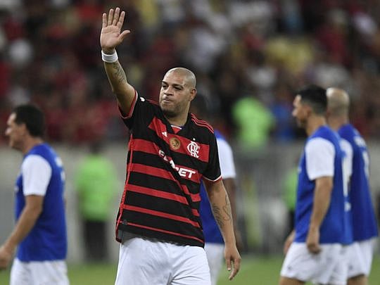Brazil’s fallen ‘Emperor’ Adriano bids farewell to football