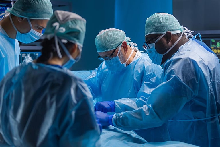 Doctors Perform First-Ever Human Bladder Transplant in U.S.