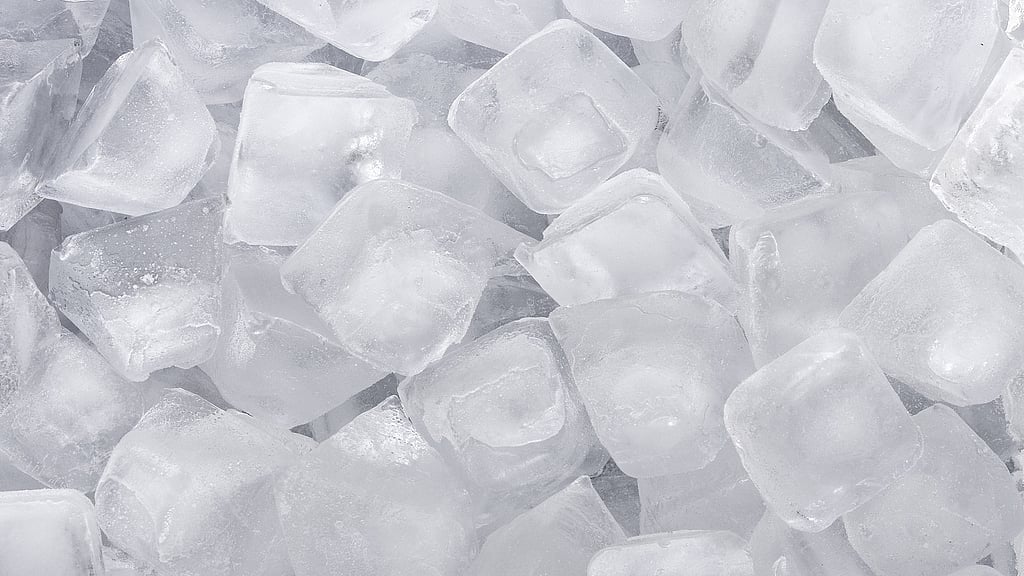 Love Chewing Ice? Here’s How It Could Damage Your Teeth and Jaw