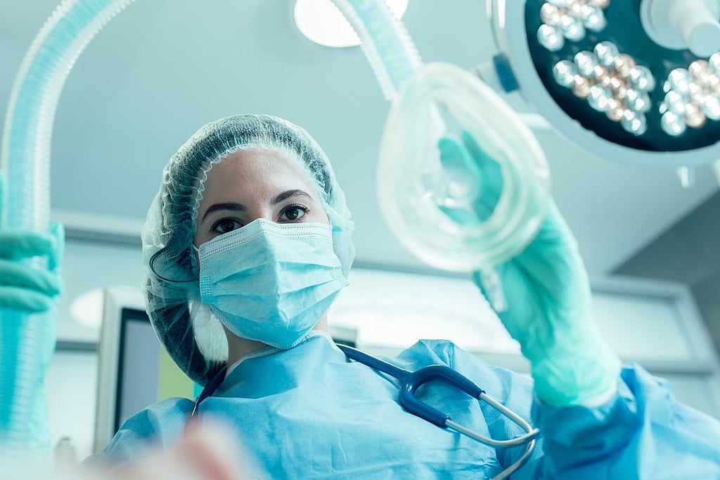 EEG-Guided Emergence Bundle Facilitates Anesthesia Dreaming