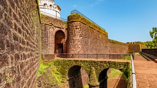 ‘Collapsed wall of Cabo de Rama fort needs urgent attention’