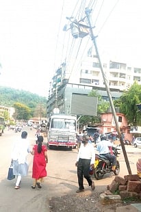 CCTV pole at Ponda Bus Stand about to collapse