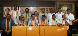 LEADERS SPLIT: 8 Goa Congress MLAs split to join the BJP