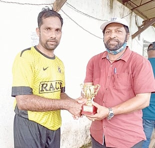 Joe Cookies Veterans advance