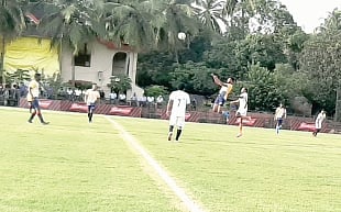 DBO Fatorda in last eight