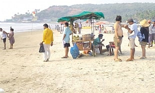 Hawker menace continues to haunt Pernem beaches