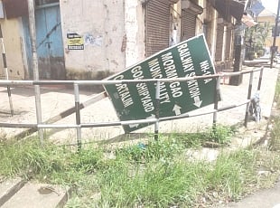 A fallen signboard in Vasco needs attention