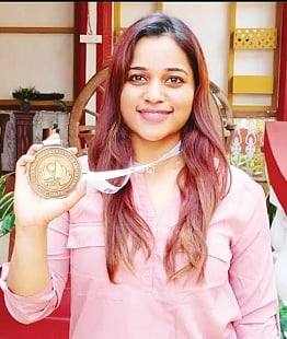 Solution on Katya expected today: Gaude