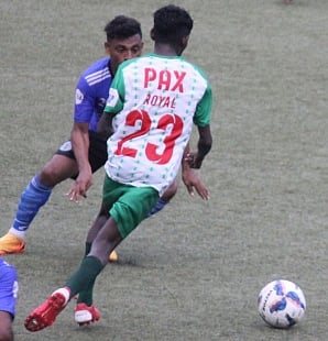 Pax of Nagoa play their hearts out to pip Cortalim Villagers