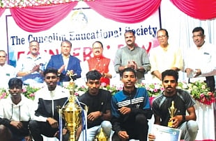 Quepem Govt College bags first place in team championship