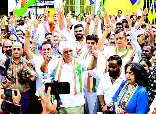 Khalap files nomination for North Goa LS seat