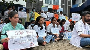 GMC resident doctors stage protest; demand justice for Kolkata rape and ...