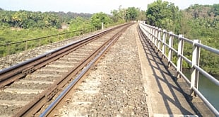 Death breathes life into access at Galgibaga railway bridge