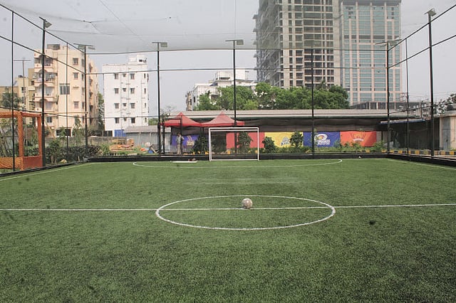 A Homegrown Guide To The Best Astroturf Football Pitches in Kolkata