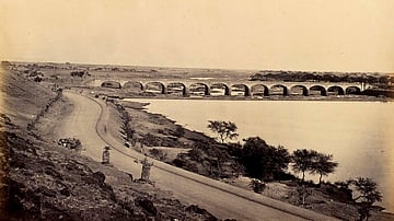 6 Historic Indian Bridges That Are Architectural Marvels