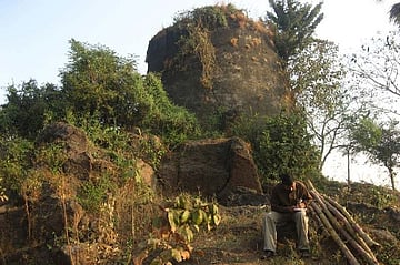 The Hidden Histories Of Mumbai’s Most Famous Forts | Homegrown India
