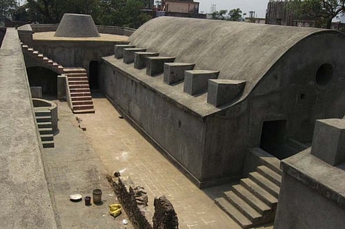 The Hidden Histories Of Mumbai’s Most Famous Forts | Homegrown India