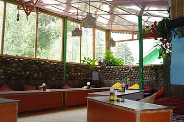 18 Lovely Little Traveler's Cafes Across India, For Those Who Get Around