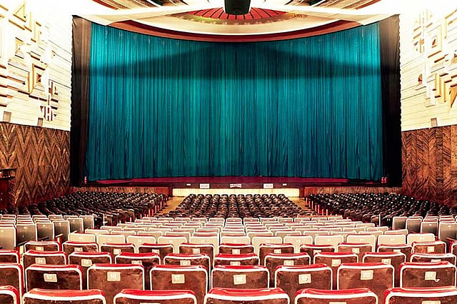 Photo Story: Indian Cinemas Through Katherine Newbegin's Lens