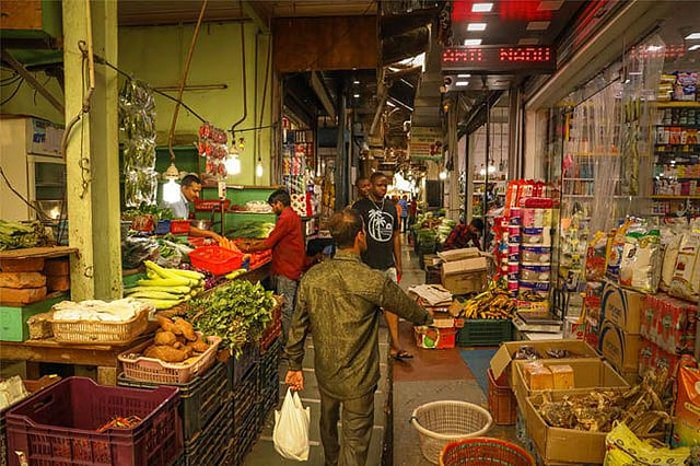 Things To Buy At Delhi’s Iconic INA Market - buying spices, fruits ...