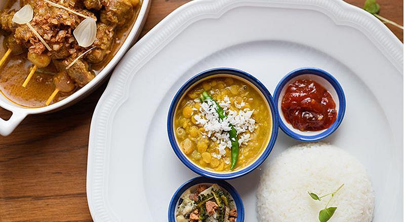 Head to Worli for the comfort of maacher pathuri and delicacy of duck ...