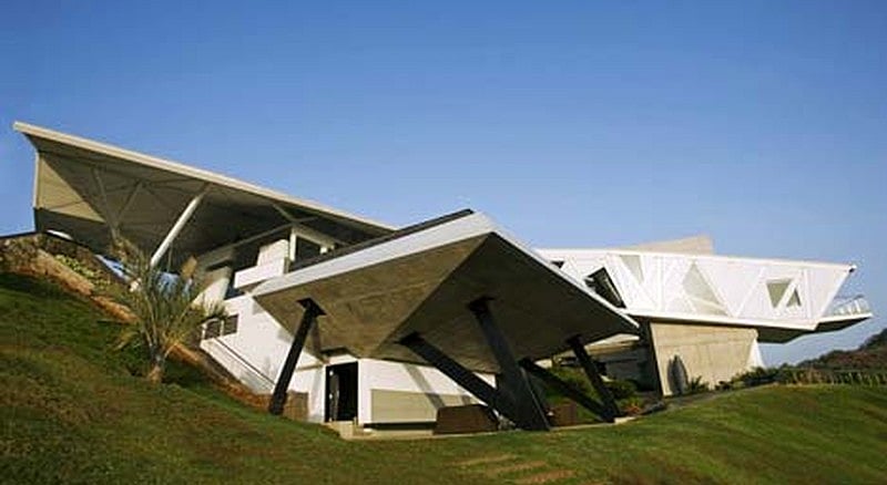 Alibaug's Cuboid House Sets the Standard for Summer Houses