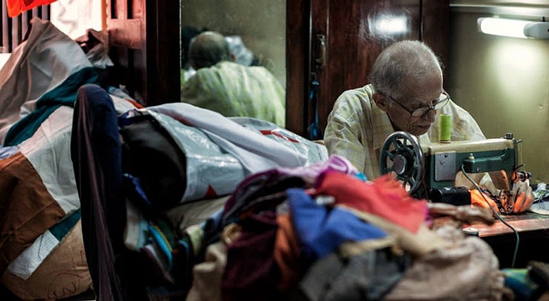 Colaba's Patchwork Man: Helping Combat Cancer One Custom-Made Blanket ...